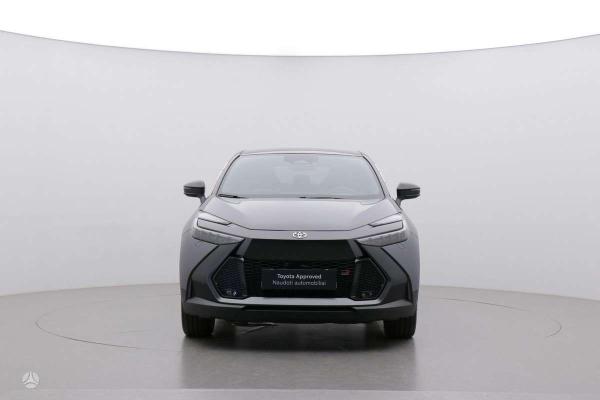 Серый Тойота C-HR 2024 в Вильнюс, объемом двигателя 1.99 л и пробегом 59 тыс. км за 40900 €, фото 6 на AUTOMOTO.COM.LV