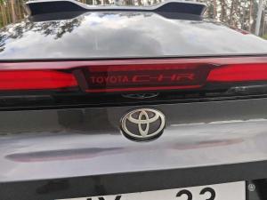 Pelēks Toyota C-HR 2024 Rīga, ar dzinēja tilpumu 1.80 L un nobraukumu 26 tūkst. km par 25200 €, foto 9 vietnē AUTOMOTO.COM.LV