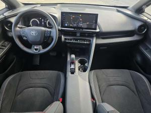 Pelēks Toyota C-HR 2024 Panevēža, ar dzinēja tilpumu 1.99 L un nobraukumu 9 tūkst. km par 31900 €, foto 12 vietnē AUTOMOTO.COM.LV