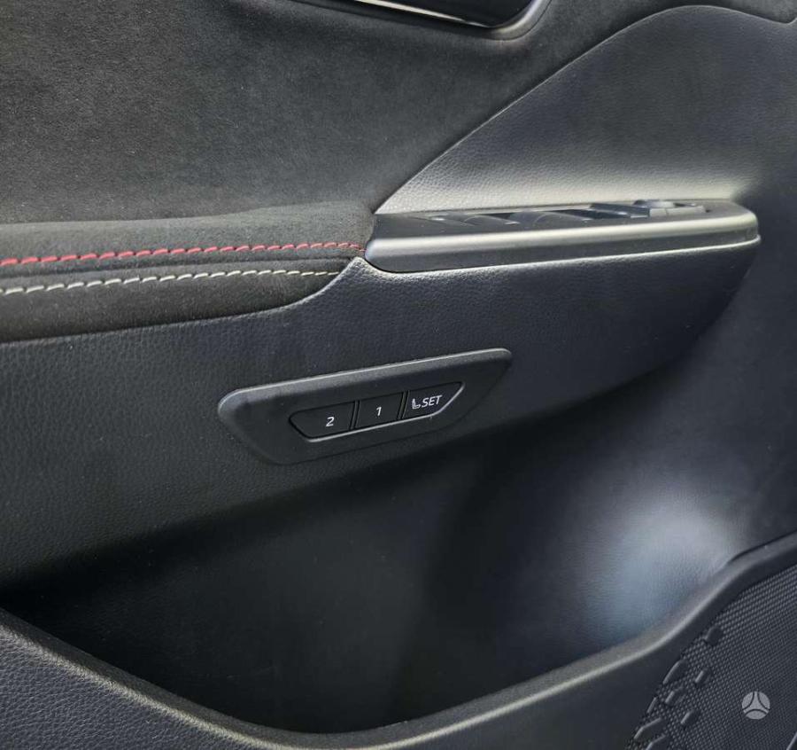 Pelēks Toyota C-HR 2024 Panevēža, ar dzinēja tilpumu 1.99 L un nobraukumu 9 tūkst. km par 31900 €, foto 21 vietnē AUTOMOTO.COM.LV