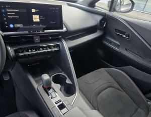Pelēks Toyota C-HR 2024 Panevēža, ar dzinēja tilpumu 1.99 L un nobraukumu 9 tūkst. km par 31900 €, foto 27 vietnē AUTOMOTO.COM.LV