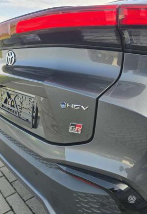 Pelēks Toyota C-HR 2024 Panevēža, ar dzinēja tilpumu 1.99 L un nobraukumu 9 tūkst. km par 31900 €, foto 43 vietnē AUTOMOTO.COM.LV