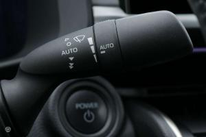 Pelēks Toyota C-HR 2024 Viļņa, ar dzinēja tilpumu 1.80 L un nobraukumu 62 tūkst. km par 33900 €, foto 78 vietnē AUTOMOTO.COM.LV