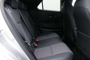 Pelēks Toyota C-HR 2024 Viļņa, ar dzinēja tilpumu 1.80 L un nobraukumu 62 tūkst. km par 33900 €, foto 20 vietnē AUTOMOTO.COM.LV