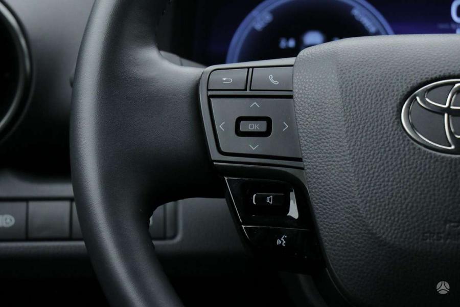 Pelēks Toyota C-HR 2024 Viļņa, ar dzinēja tilpumu 1.80 L un nobraukumu 62 tūkst. km par 33900 €, foto 79 vietnē AUTOMOTO.COM.LV