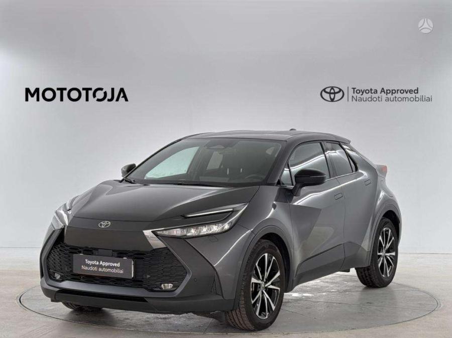 Pelēks Toyota C-HR 2025 Viļņa, ar dzinēja tilpumu 1.80 L un nobraukumu 20 tūkst. km par 28900 €, foto 1 vietnē AUTOMOTO.COM.LV