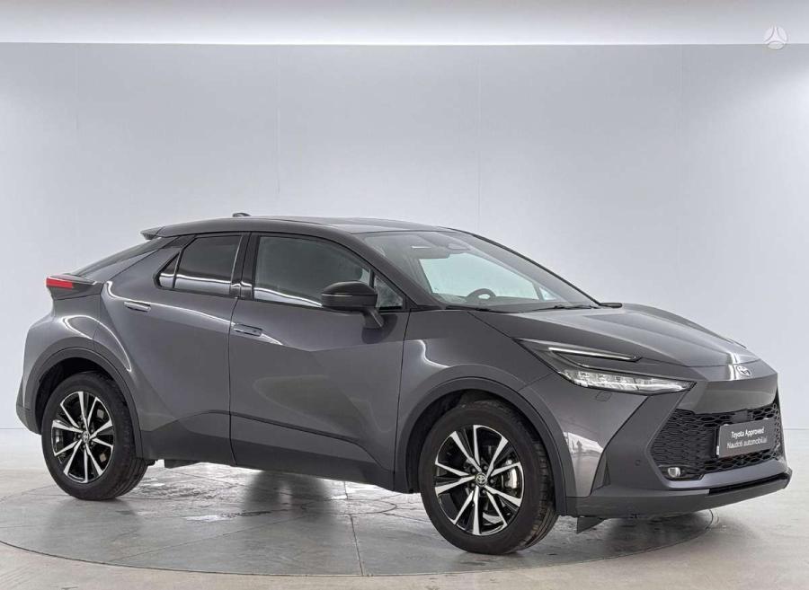 Pelēks Toyota C-HR 2025 Viļņa, ar dzinēja tilpumu 1.80 L un nobraukumu 20 tūkst. km par 28900 €, foto 15 vietnē AUTOMOTO.COM.LV