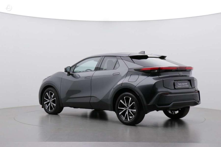 Grey Toyota C-HR 2025 in Vilnius, with an engine capacity of 1.80 L and mileage of 16 thousand km for 29900 €, photo 17 on AUTOMOTO.COM.LV