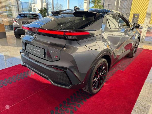 Серый Тойота C-HR 2025 в Шяуляй, объемом двигателя 1.99 л и пробегом 6 тыс. км за 40900 €, фото 6 на AUTOMOTO.COM.LV