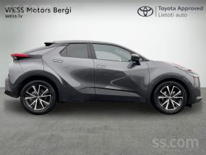 Grey Toyota C-HR 2025 in Riga, with an engine capacity of 1.80 L and mileage of 19 thousand km for 27990 €, photo 22 on AUTOMOTO.COM.LV