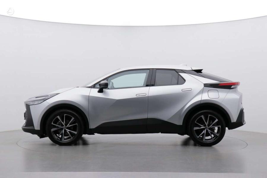 Grey Toyota C-HR 2025 in Vilnius, with an engine capacity of 1.80 L and mileage of 14 thousand km for 29990 €, photo 4 on AUTOMOTO.COM.LV
