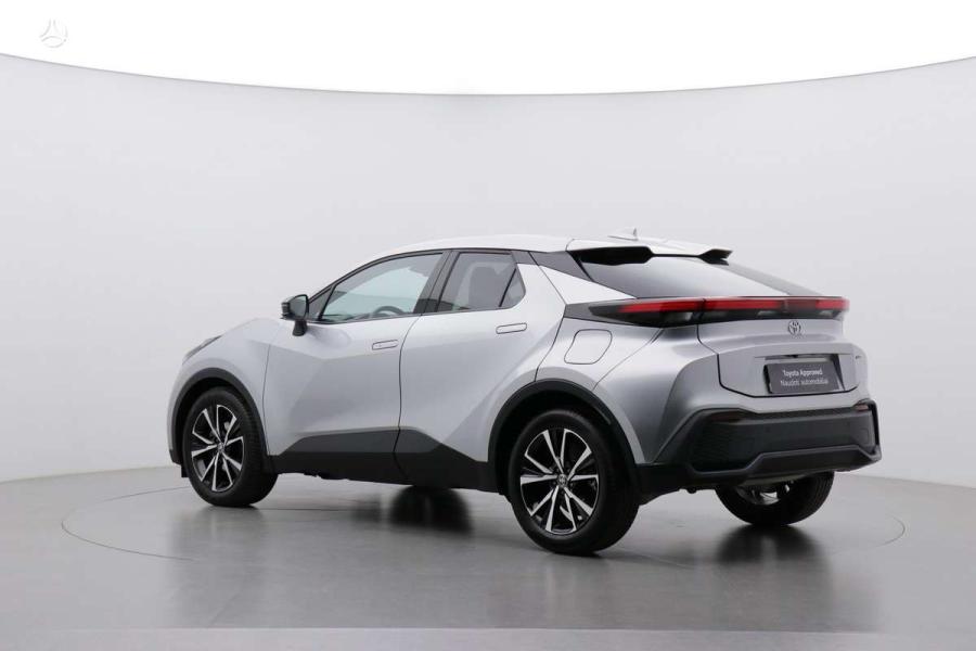 Grey Toyota C-HR 2025 in Vilnius, with an engine capacity of 1.80 L and mileage of 14 thousand km for 29990 €, photo 18 on AUTOMOTO.COM.LV