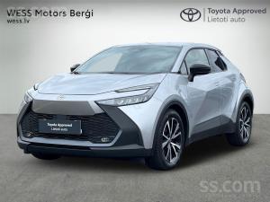 Pelēks Toyota C-HR 2025 Rīga, ar dzinēja tilpumu 1.80 L un nobraukumu 24 tūkst. km par 28490 €, foto  vietnē AUTOMOTO.COM.LV