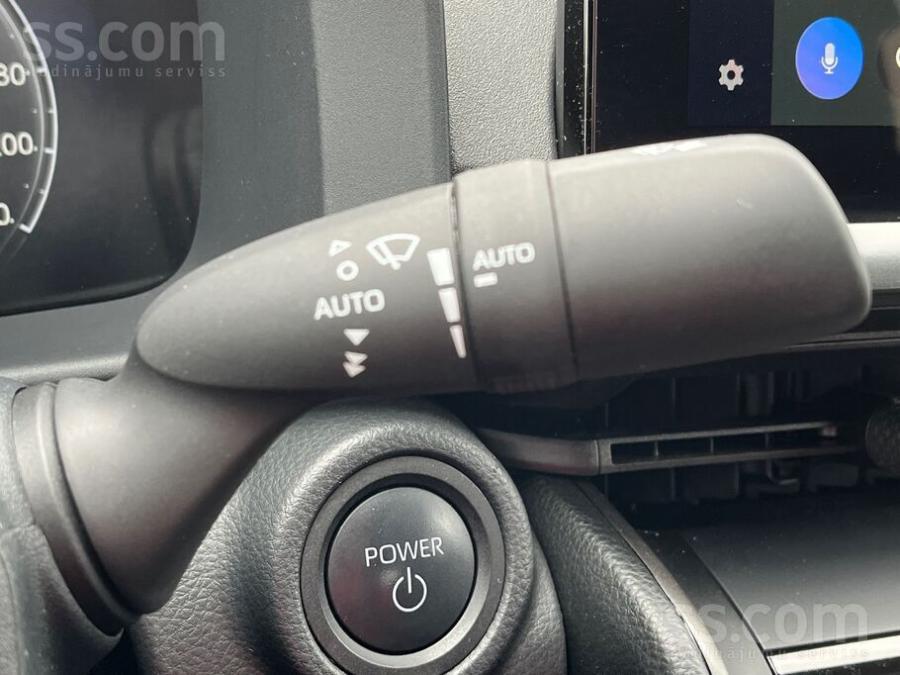 Pelēks Toyota C-HR 2025 Rīga, ar dzinēja tilpumu 1.80 L un nobraukumu 24 tūkst. km par 28490 €, foto 21 vietnē AUTOMOTO.COM.LV