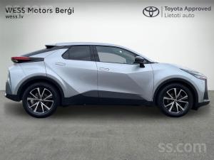 Pelēks Toyota C-HR 2025 Rīga, ar dzinēja tilpumu 1.80 L un nobraukumu 24 tūkst. km par 28490 €, foto 25 vietnē AUTOMOTO.COM.LV