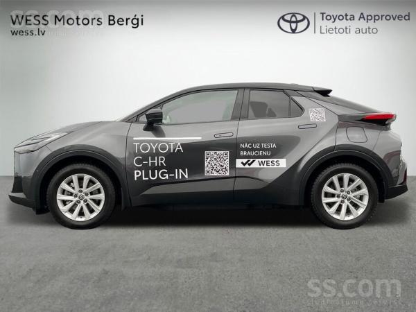 Grey Toyota C-HR 2025 in Riga, with an engine capacity of 2.00 L and mileage of 10 thousand km for 41990 €, photo 3 on AUTOMOTO.COM.LV