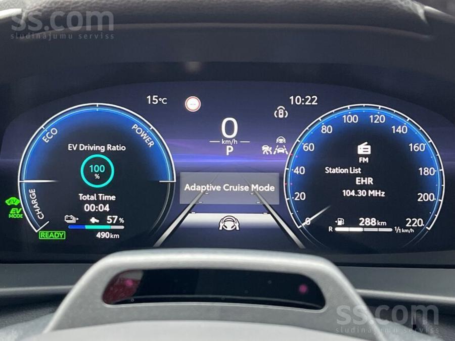 Grey Toyota C-HR 2025 in Riga, with an engine capacity of 2.00 L and mileage of 10 thousand km for 41990 €, photo 14 on AUTOMOTO.COM.LV