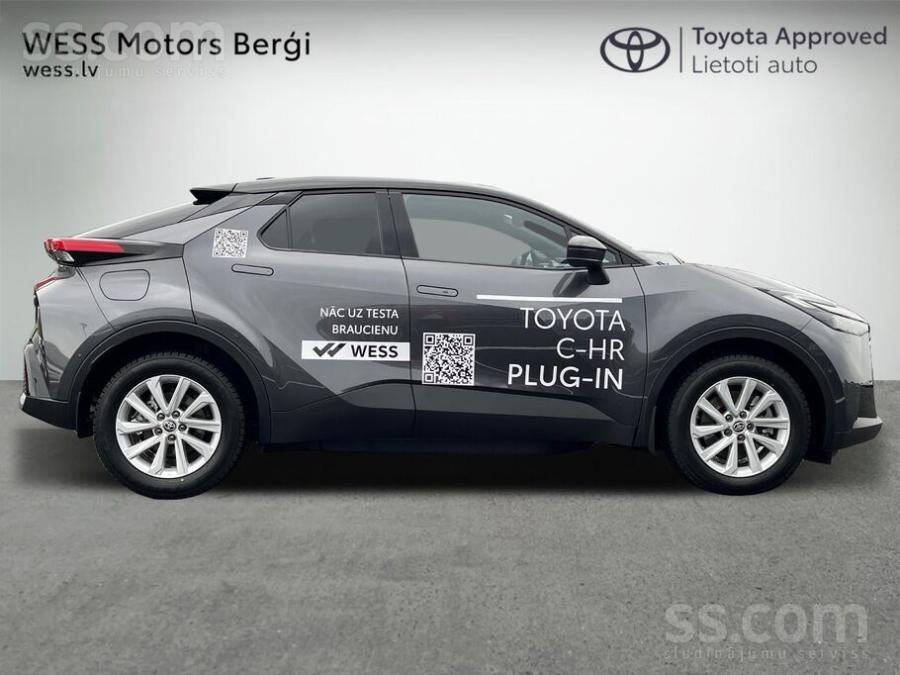 Grey Toyota C-HR 2025 in Riga, with an engine capacity of 2.00 L and mileage of 10 thousand km for 41990 €, photo 27 on AUTOMOTO.COM.LV