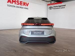 Grey Toyota C-HR 2025 in Viljandi, with an engine capacity of 1.80 L and mileage of 24 thousand km for 28990 €, photo 5 on AUTOMOTO.COM.LV