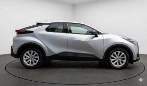 Серый Тойота C-HR 2025 в Вильнюс, объемом двигателя 1.80 л и пробегом 7 тыс. км за 26999 €, фото 6 на AUTOMOTO.COM.LV