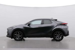Grey Toyota C-HR 2025 in Vilnius, with an engine capacity of 1.80 L and mileage of 31 thousand km for 31990 €, photo 5 on AUTOMOTO.COM.LV