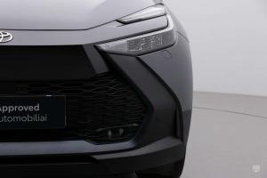 Grey Toyota C-HR 2025 in Vilnius, with an engine capacity of 1.80 L and mileage of 31 thousand km for 31990 €, photo 21 on AUTOMOTO.COM.LV