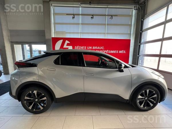Серый Тойота C-HR 2025 в Рига, объемом двигателя 1.80 л и пробегом 6 тыс. км за 29850 €, фото 6 на AUTOMOTO.COM.LV