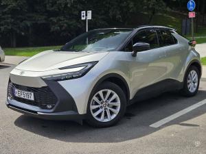 Pelēks Toyota C-HR 2025 Kauņa, ar dzinēja tilpumu 2.00 L un nobraukumu 5 tūkst. km par 33000 €, foto 25 vietnē AUTOMOTO.COM.LV