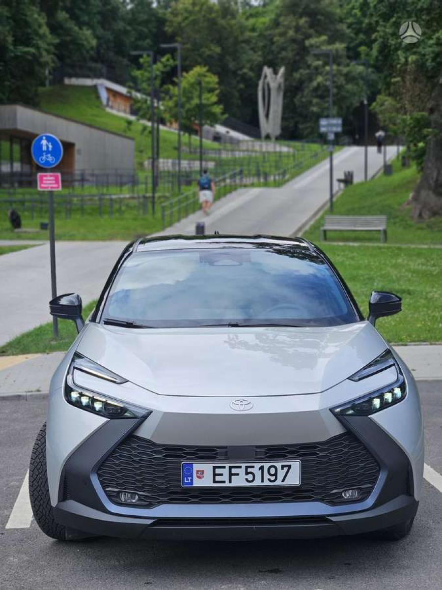 Pelēks Toyota C-HR 2025 Kauņa, ar dzinēja tilpumu 2.00 L un nobraukumu 5 tūkst. km par 33000 €, foto 29 vietnē AUTOMOTO.COM.LV