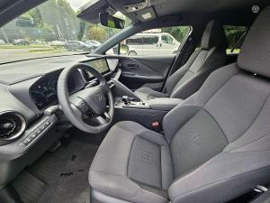 Pelēks Toyota C-HR 2025 Kauņa, ar dzinēja tilpumu 2.00 L un nobraukumu 5 tūkst. km par 33000 €, foto 31 vietnē AUTOMOTO.COM.LV
