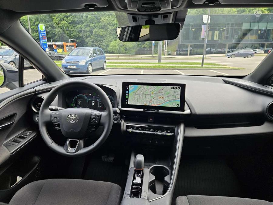 Pelēks Toyota C-HR 2025 Kauņa, ar dzinēja tilpumu 2.00 L un nobraukumu 5 tūkst. km par 33000 €, foto 35 vietnē AUTOMOTO.COM.LV