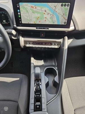 Pelēks Toyota C-HR 2025 Kauņa, ar dzinēja tilpumu 2.00 L un nobraukumu 5 tūkst. km par 33000 €, foto 46 vietnē AUTOMOTO.COM.LV