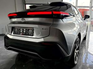 Pelēks Toyota C-HR 2025 Panevēža, ar dzinēja tilpumu 1.80 L un nobraukumu 74 tūkst. km par 27400 €, foto 9 vietnē AUTOMOTO.COM.LV