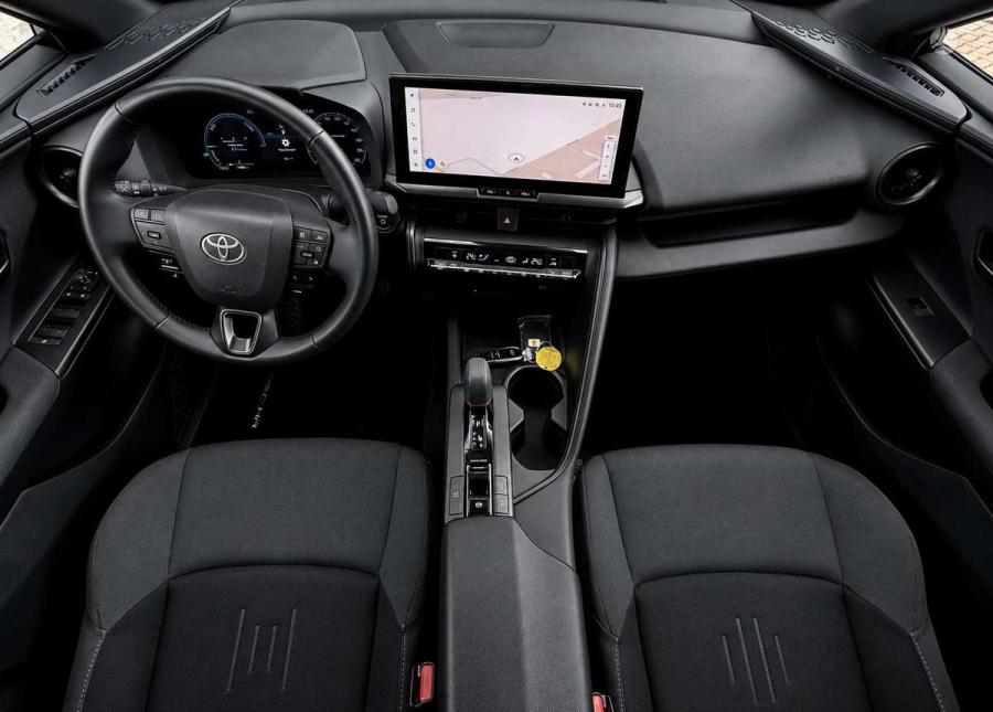 Pelēks Toyota C-HR 2025 Panevēža, ar dzinēja tilpumu 1.80 L un nobraukumu 74 tūkst. km par 27400 €, foto 14 vietnē AUTOMOTO.COM.LV