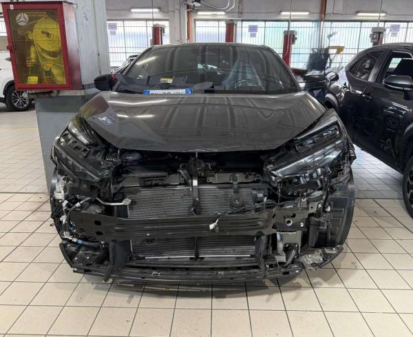 Grey Toyota C-HR 2025 in Siauliai, with an engine capacity of 1.99 L and mileage of 3 thousand km for 22700 €, photo 2 on AUTOMOTO.COM.LV