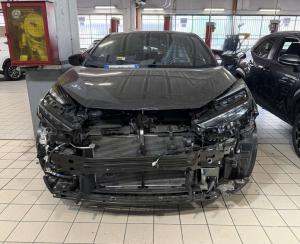 Grey Toyota C-HR 2025 in Siauliai, with an engine capacity of 1.99 L and mileage of 3 thousand km for 22700 €, photo 3 on AUTOMOTO.COM.LV