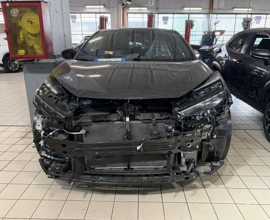 Grey Toyota C-HR 2025 in Siauliai, with an engine capacity of 1.99 L and mileage of 3 thousand km for 22700 €, photo 3 on AUTOMOTO.COM.LV