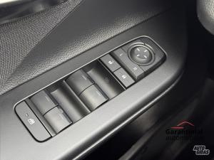 Серый Тойота C-HR 2025 в Авиженяй, объемом двигателя 1.80 л и пробегом 35 тыс. км за 26500 €, фото 28 на AUTOMOTO.COM.LV