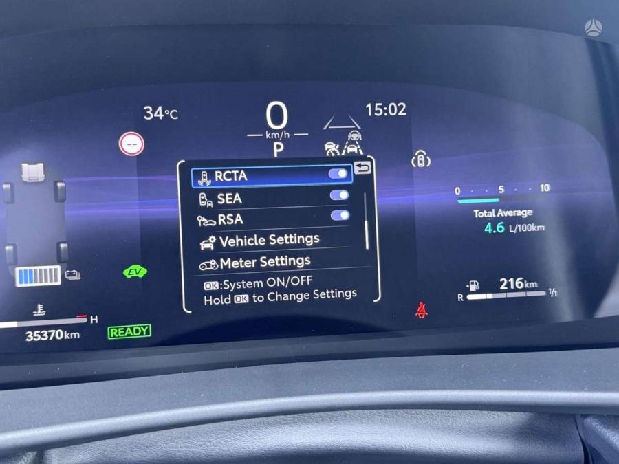 Grey Toyota C-HR 2025 in Vilnius, with an engine capacity of 1.80 L and mileage of 35 thousand km for 26500 €, photo 13 on AUTOMOTO.COM.LV