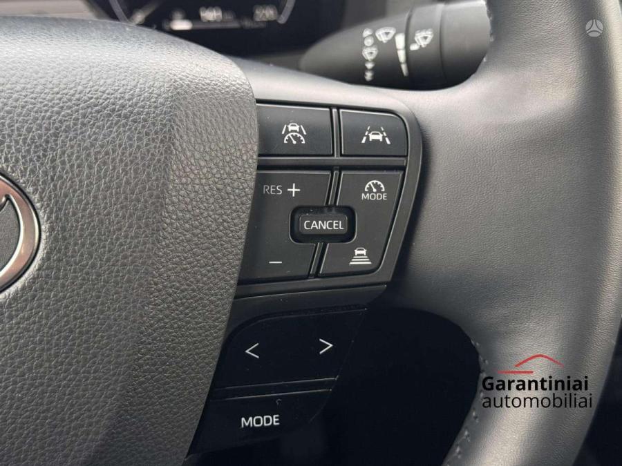 Grey Toyota C-HR 2025 in Vilnius, with an engine capacity of 1.80 L and mileage of 35 thousand km for 26500 €, photo 15 on AUTOMOTO.COM.LV