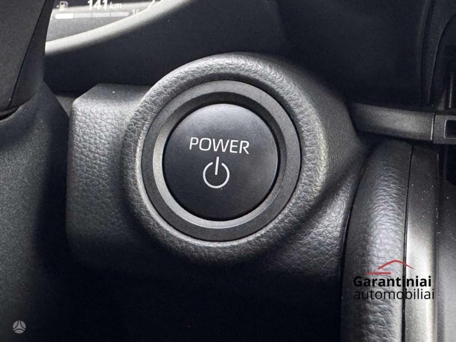Grey Toyota C-HR 2025 in Vilnius, with an engine capacity of 1.80 L and mileage of 35 thousand km for 26500 €, photo 17 on AUTOMOTO.COM.LV
