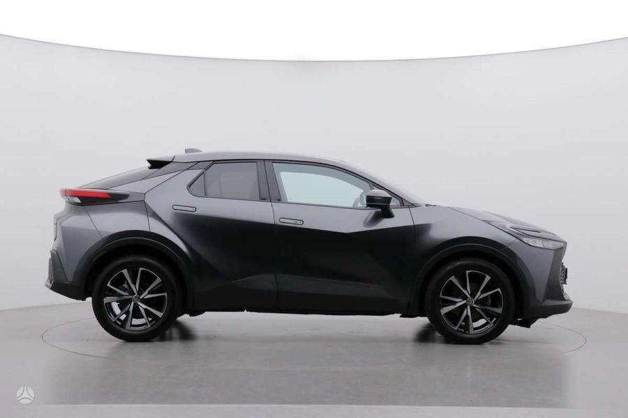 Серый Тойота C-HR 2025 в Вильнюс, объемом двигателя 1.80 л и пробегом 20 тыс. км за 29990 €, фото 8 на AUTOMOTO.COM.LV
