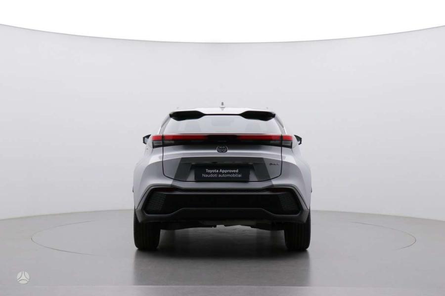 Pelēks Toyota C-HR 2025 Viļņa, ar dzinēja tilpumu 1.80 L un nobraukumu 24 tūkst. km par 29990 €, foto 6 vietnē AUTOMOTO.COM.LV