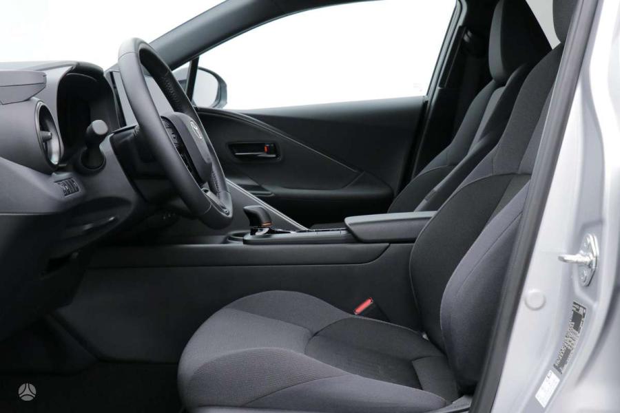 Pelēks Toyota C-HR 2025 Viļņa, ar dzinēja tilpumu 1.80 L un nobraukumu 24 tūkst. km par 29990 €, foto 13 vietnē AUTOMOTO.COM.LV