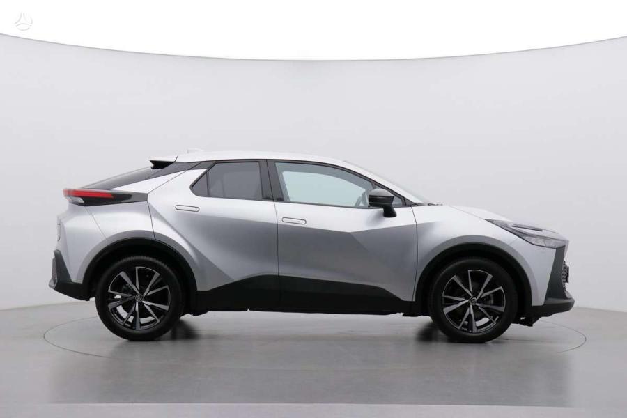 Pelēks Toyota C-HR 2025 Viļņa, ar dzinēja tilpumu 1.80 L un nobraukumu 24 tūkst. km par 29990 €, foto 18 vietnē AUTOMOTO.COM.LV