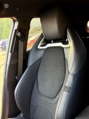 Pelēks Toyota C-HR 2025 Kauņa, ar dzinēja tilpumu 1.99 L un nobraukumu 13 tūkst. km par 23900 €, foto 23 vietnē AUTOMOTO.COM.LV