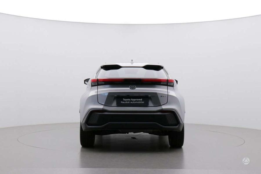 Pelēks Toyota C-HR 2025 Viļņa, ar dzinēja tilpumu 1.80 L un nobraukumu 32 tūkst. km par 31990 €, foto 5 vietnē AUTOMOTO.COM.LV