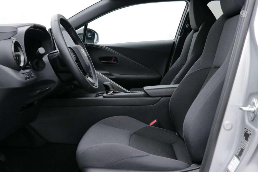 Pelēks Toyota C-HR 2025 Viļņa, ar dzinēja tilpumu 1.80 L un nobraukumu 32 tūkst. km par 31990 €, foto 12 vietnē AUTOMOTO.COM.LV