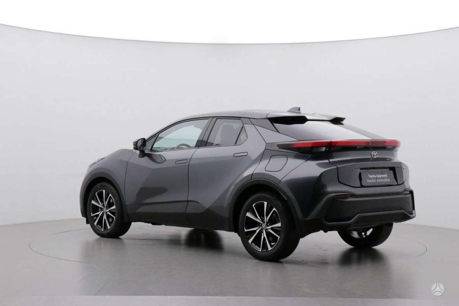 Серый Тойота C-HR 2025 в Вильнюс, объемом двигателя 1.80 л и пробегом 31 тыс. км за 31990 €, фото 19 на AUTOMOTO.COM.LV