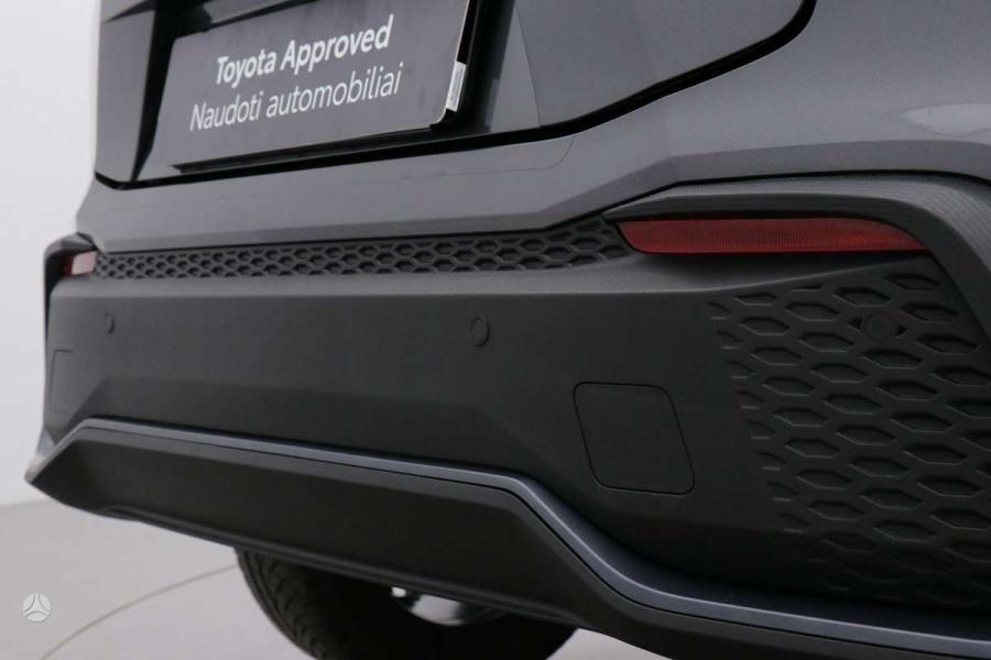 Серый Тойота C-HR 2025 в Вильнюс, объемом двигателя 1.80 л и пробегом 31 тыс. км за 31990 €, фото 22 на AUTOMOTO.COM.LV